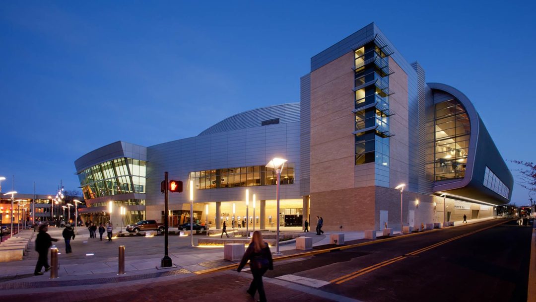 Ford Center - VPS Architecture